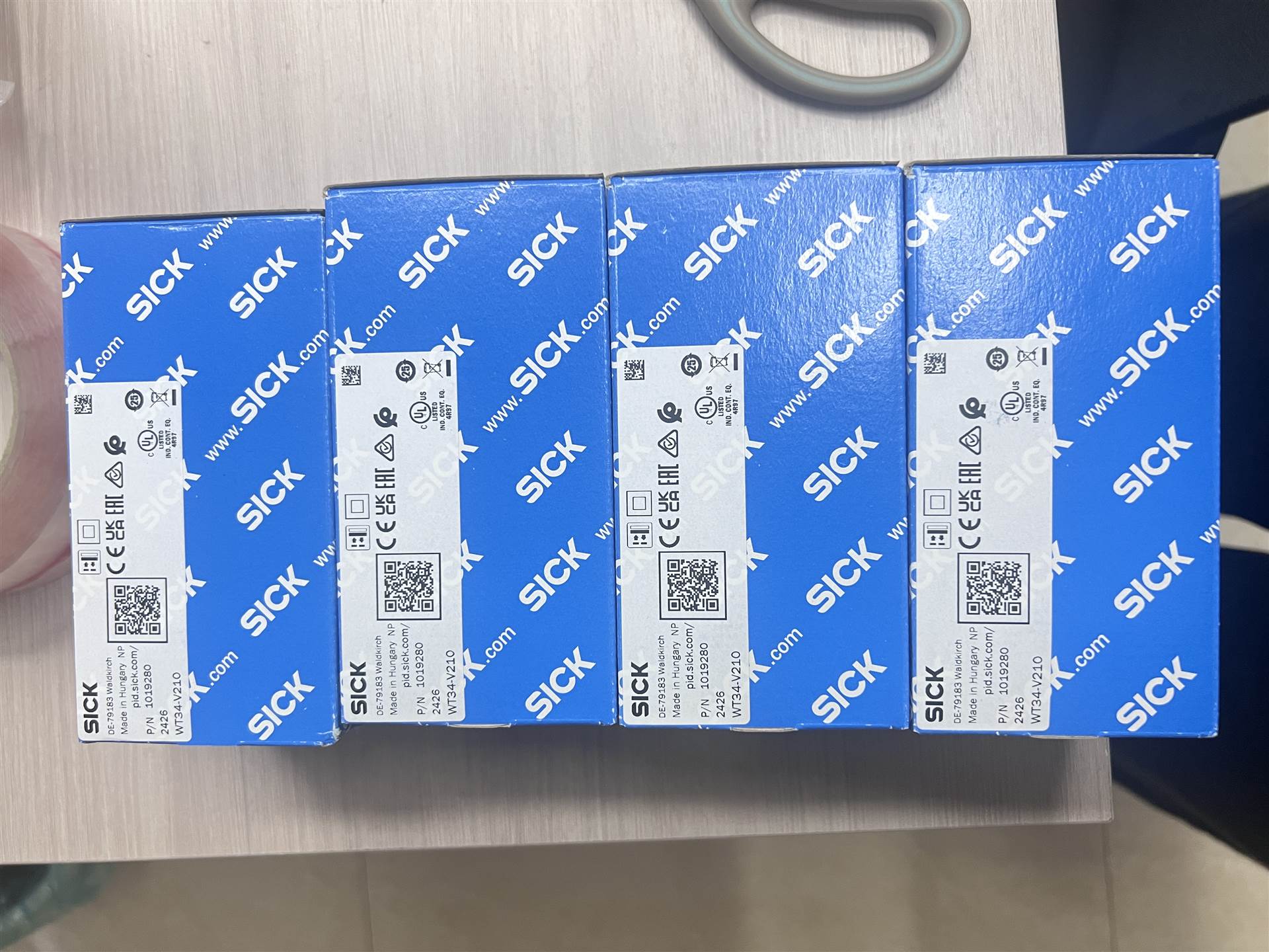 Q4XTBLAF300-Q8 BANNER/邦纳 传感器 M12PFF50Q8 QS18VP6FQ8-搜了网